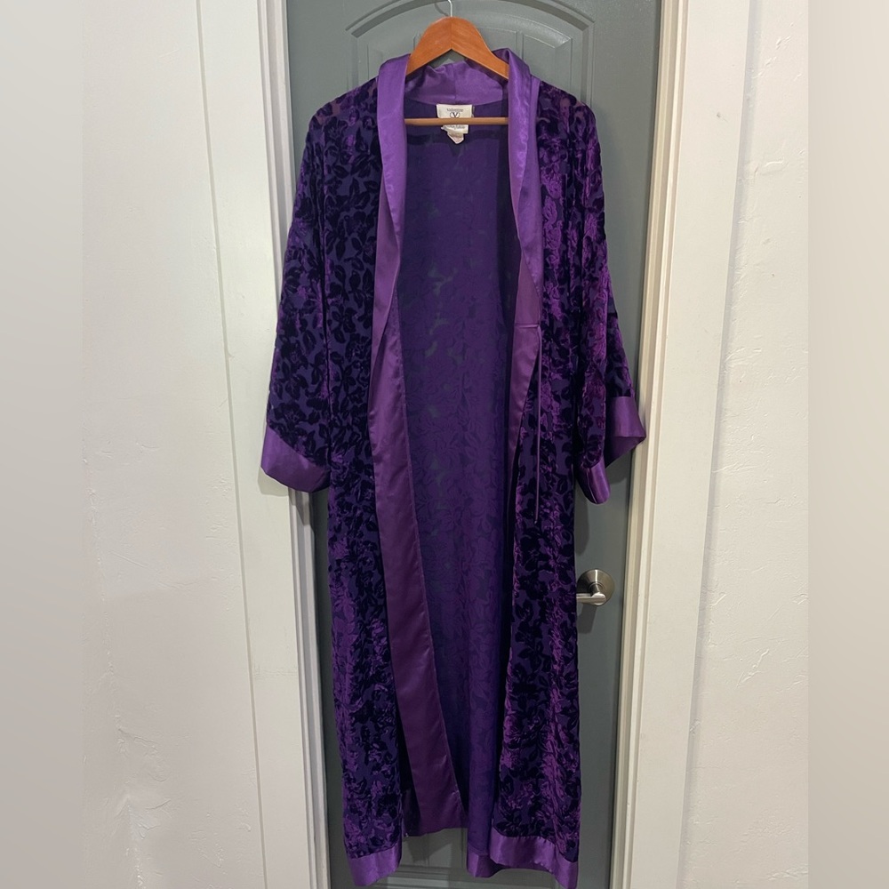 Valentino Intimo Purple Nightgown And Robe - Gem